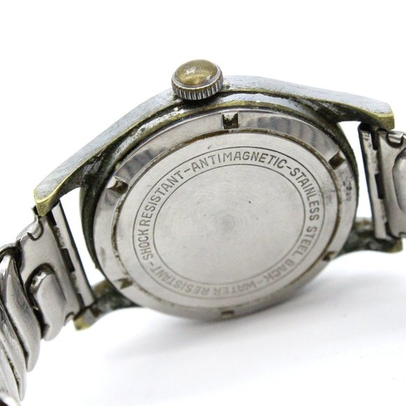 Endura | Accessories | Vintage Endura Watch Mens Classic Luxury ...